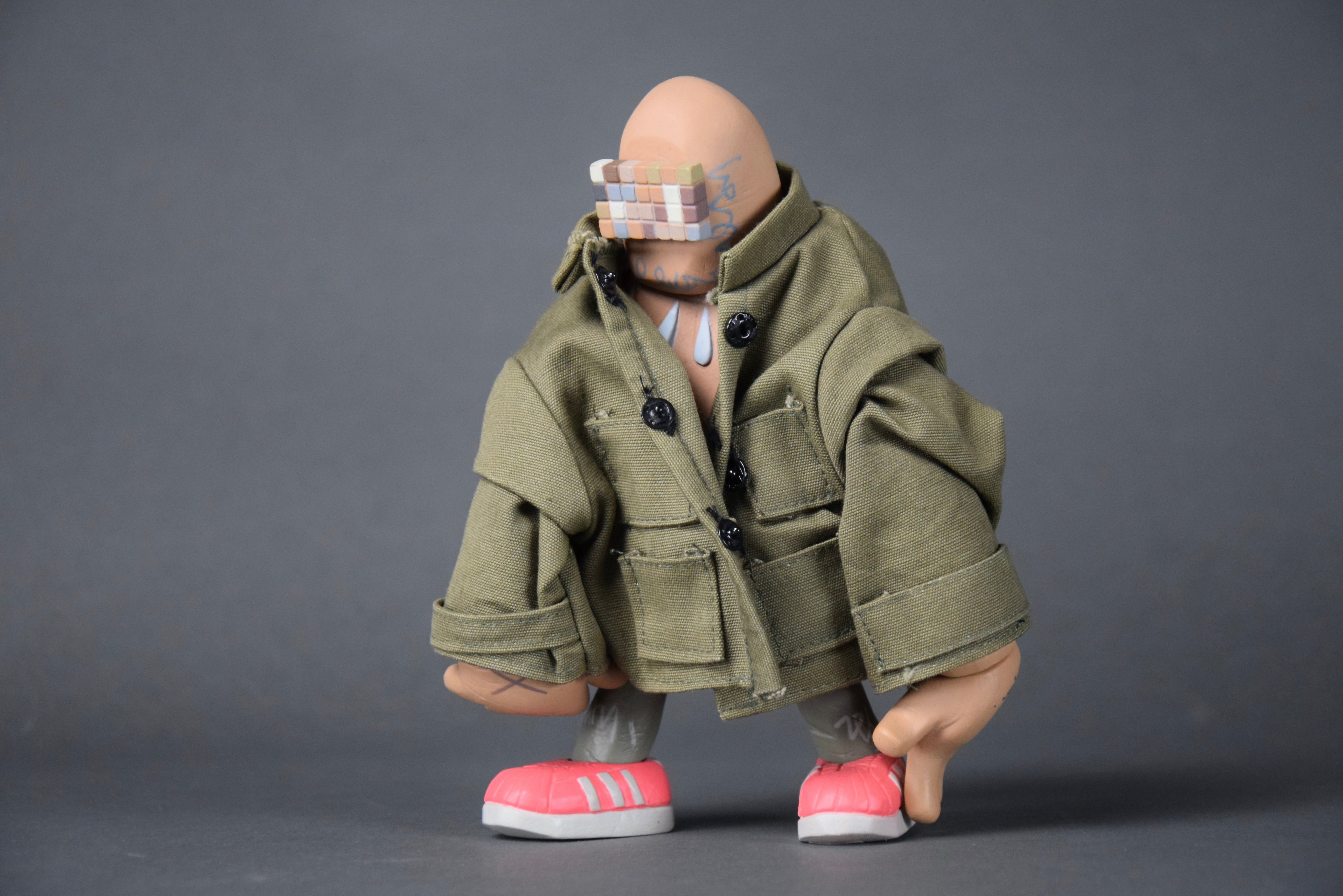 Mr. B 2001 Designer Toy by Michael Lau in Near mint condition– Vintage ...
